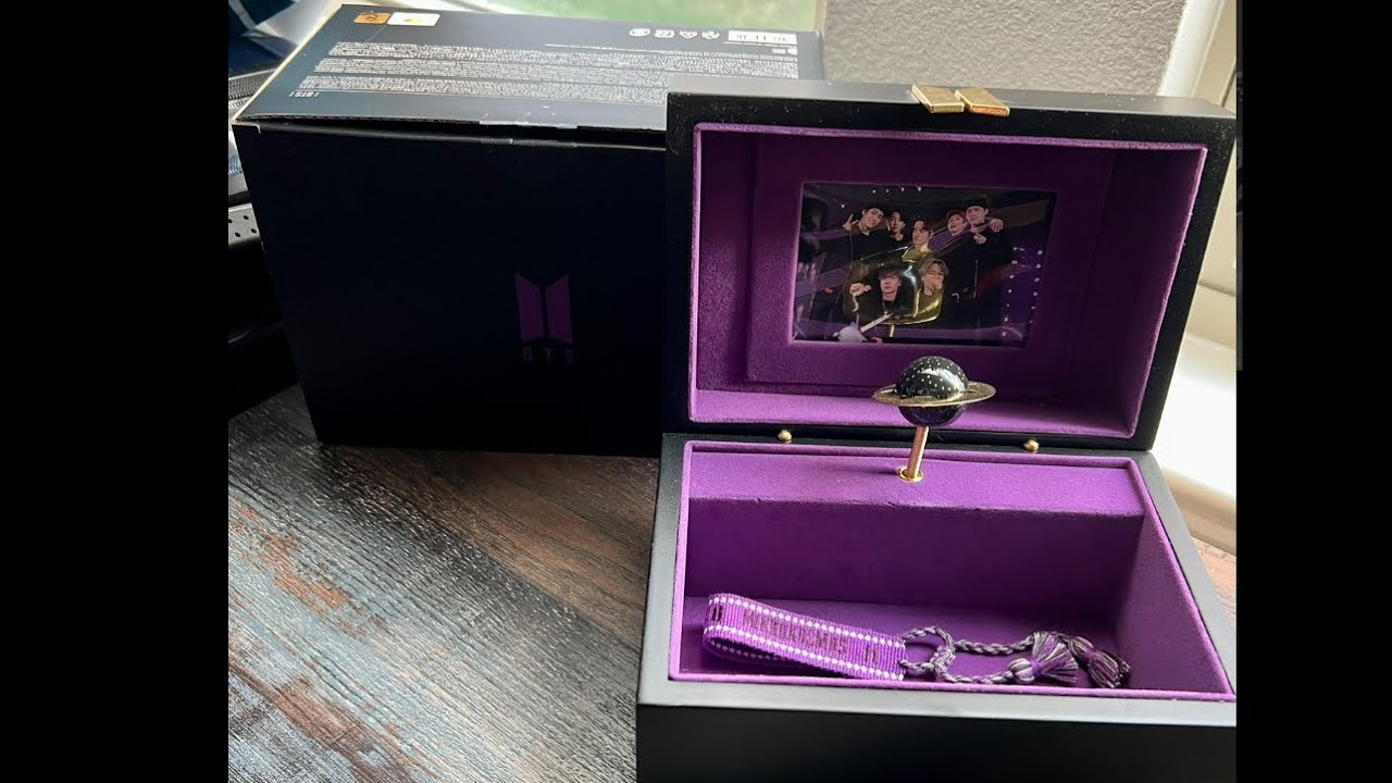 ARMY Membership: Merch Box 6 unboxing - YouTube