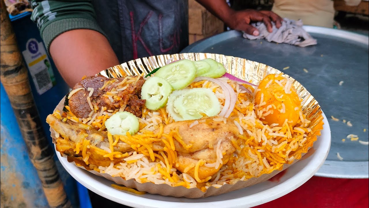 Kolkata Famous Street Biryani । Favorite Biryani Of Daily Office ...