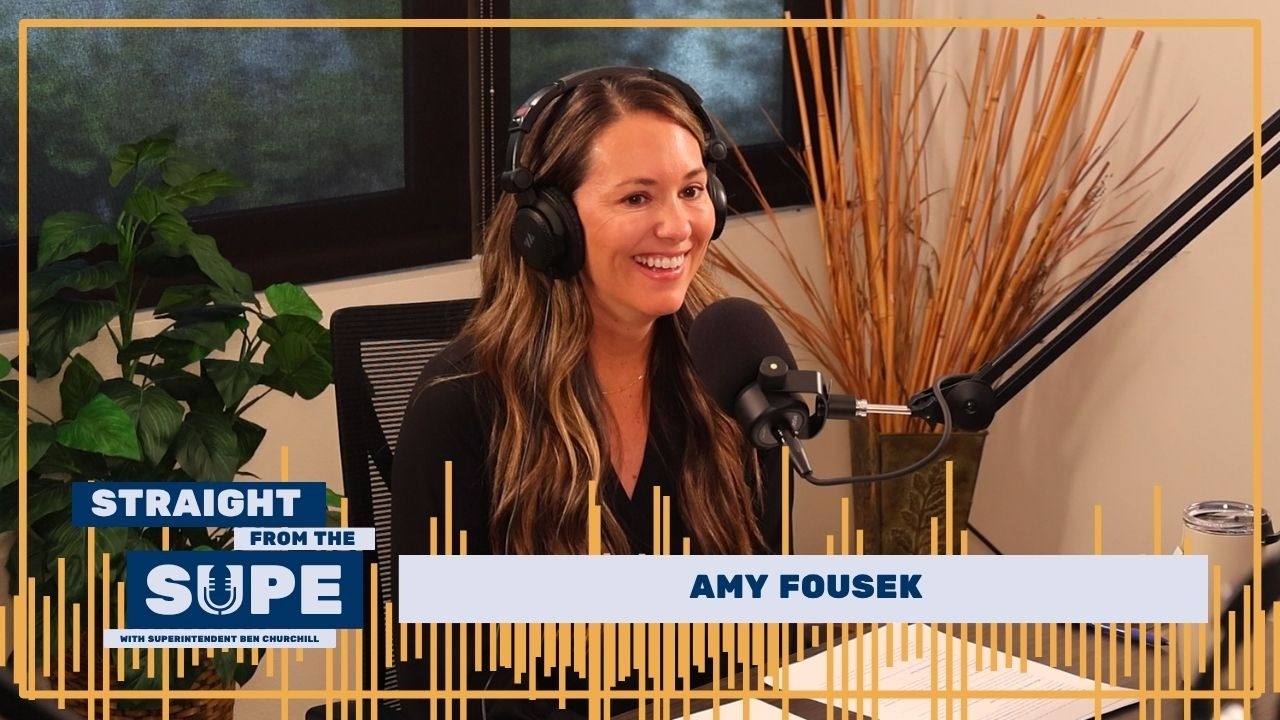 Straight from the Supe: Amy Fousek - YouTube