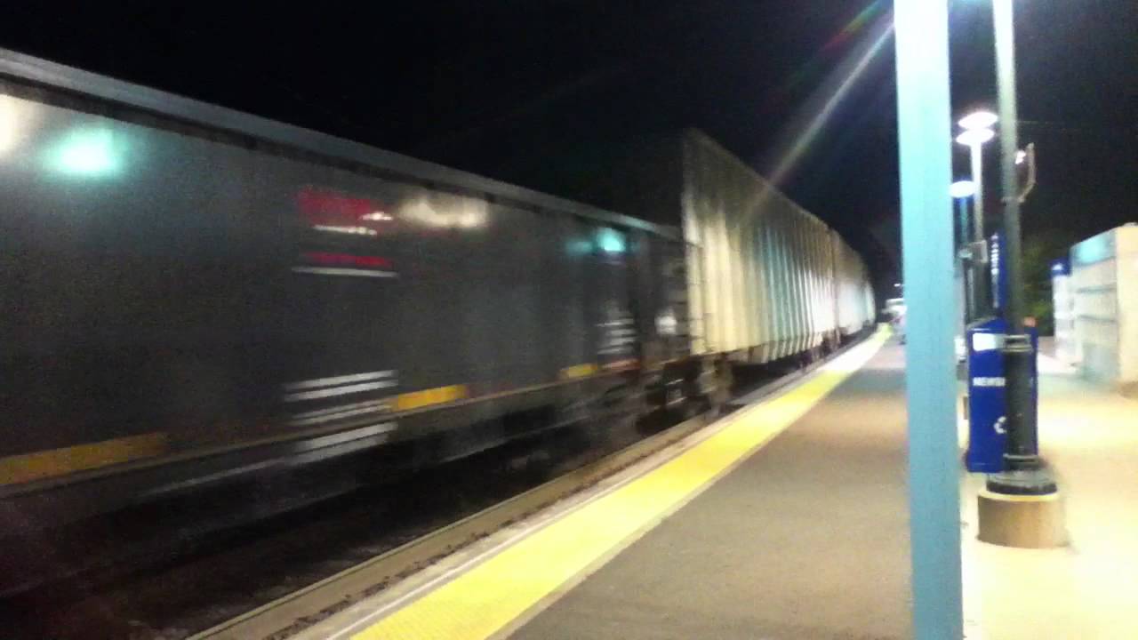 NYSW SU99 6/20/12 with 3810 leading! - YouTube