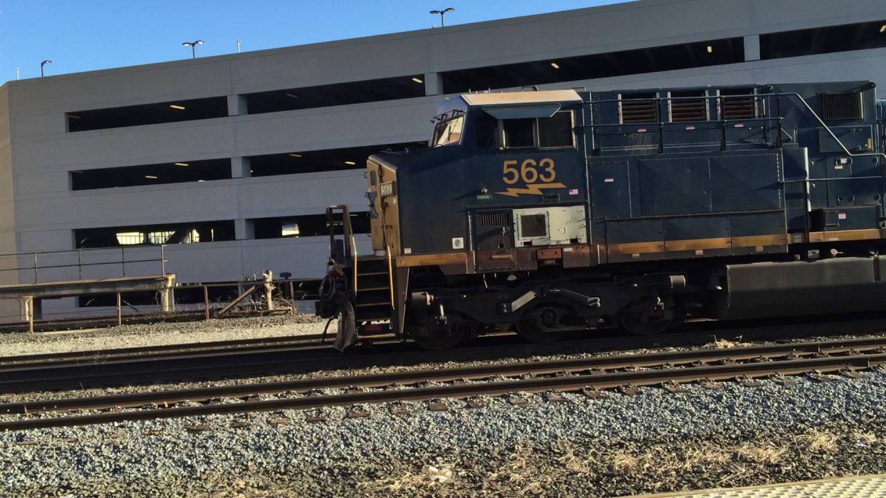 CSX switching at Worcester 02.03.16 5099 - YouTube