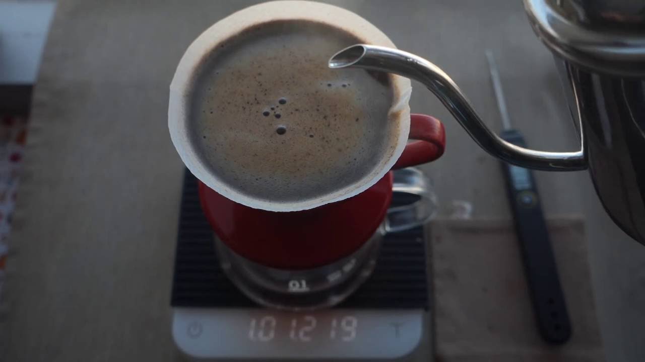 V60 Stirring Method by Coffee Explorer - YouTube