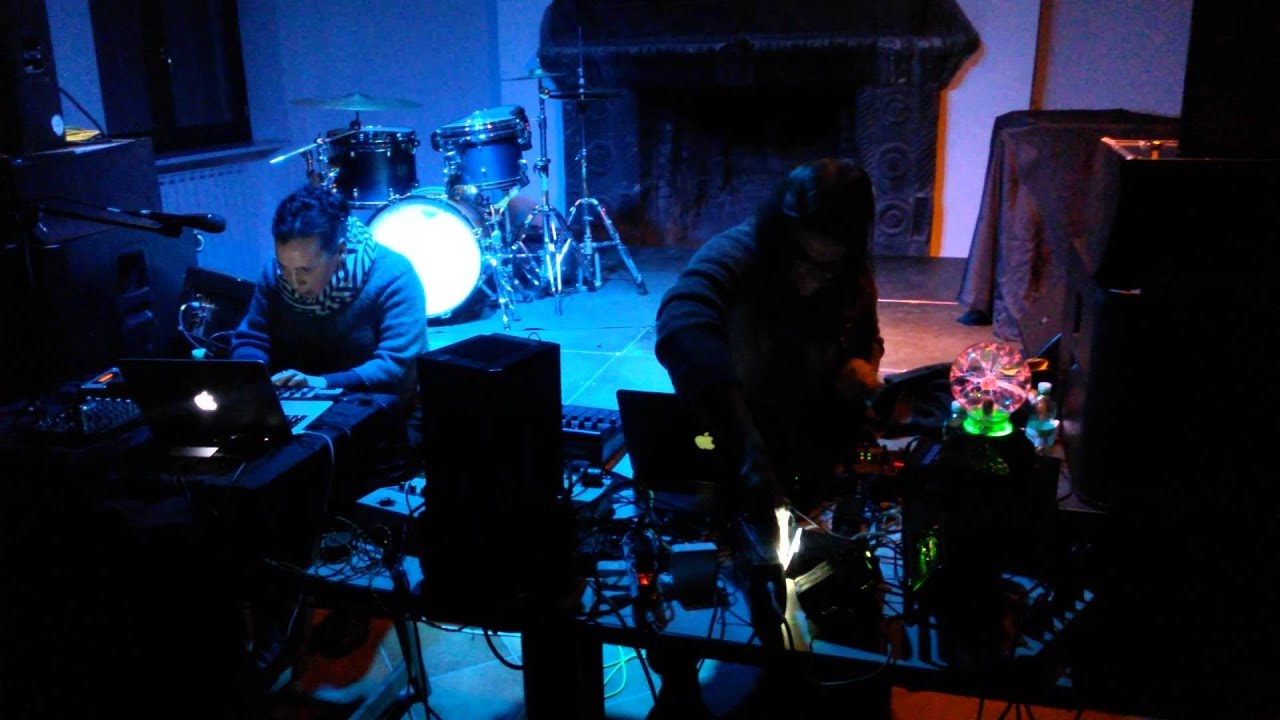 Tiziana Loconte + Simone Pappalardo@Handmad(e)s, 27/12/2014 - YouTube