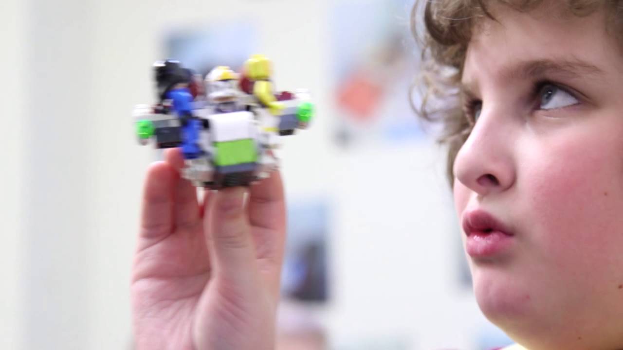 Lego Therapy HD - YouTube