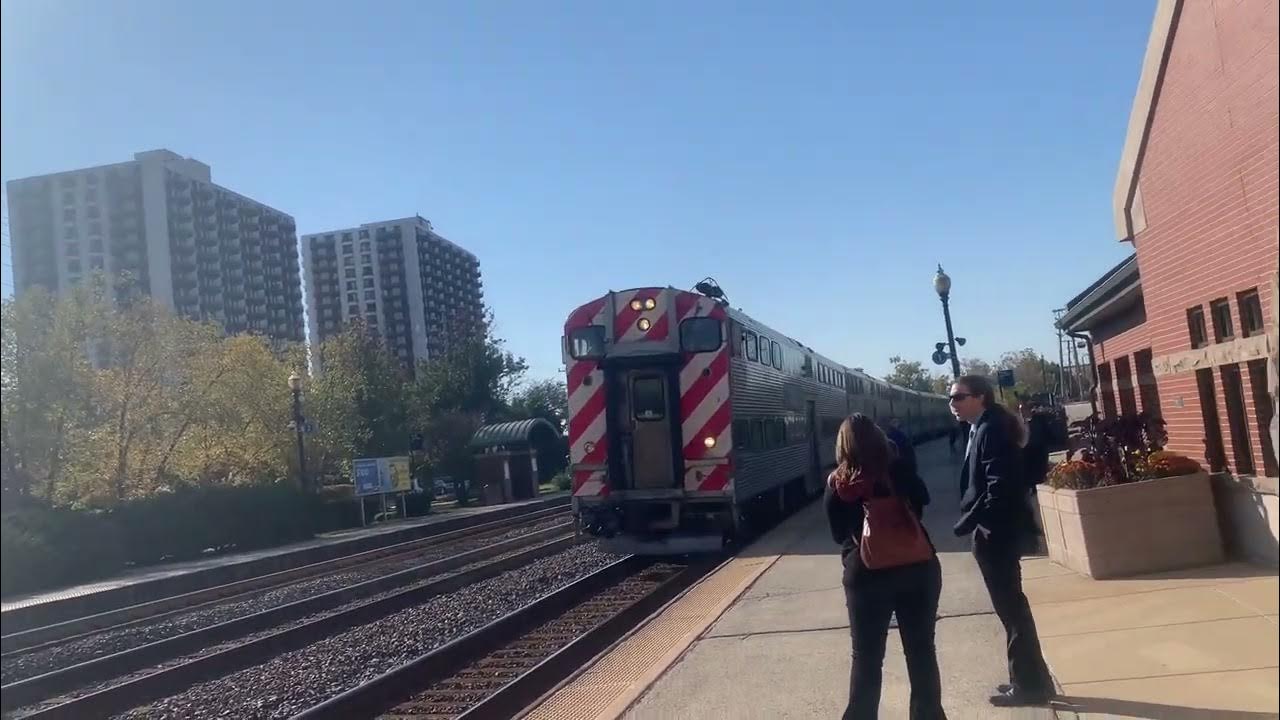 Short downtown wheaton railfanning + metra F59PHI - YouTube