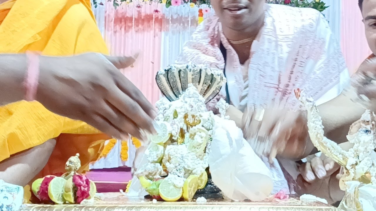 SHRI SHRI LAXMI NARSHIGA YADYA AND ABHISHEK @THANE SAVARKAR NAGAR - YouTube