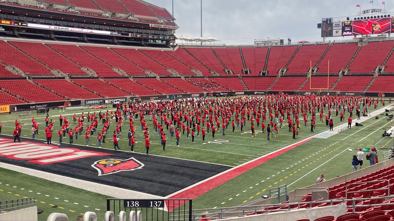I Played With The UofL Marching Band🥁🪶#uofl #kentucky #drummer # ...