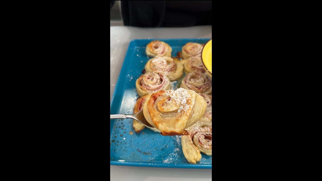Yummy puff pastry spirals (with ham and cheese) - YouTube
