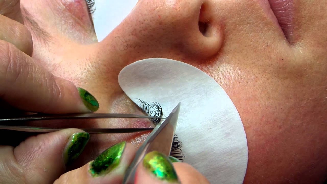 Eyelash Extension Isolation Video - YouTube