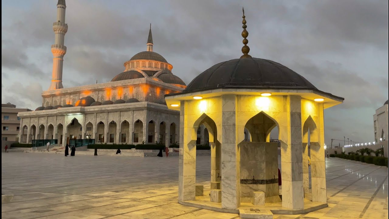 Masjidka Cali Jimcaale ee Muqdisho - YouTube