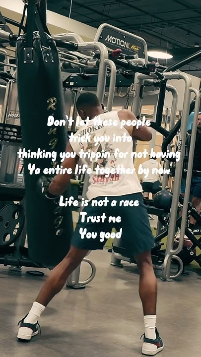 Hitting the Heavy bag #sheedamin #quoteoftheday - YouTube