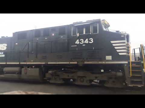 NS 189 With a Solo Tier 4 Gevo and a Mid-Train DPU. - YouTube