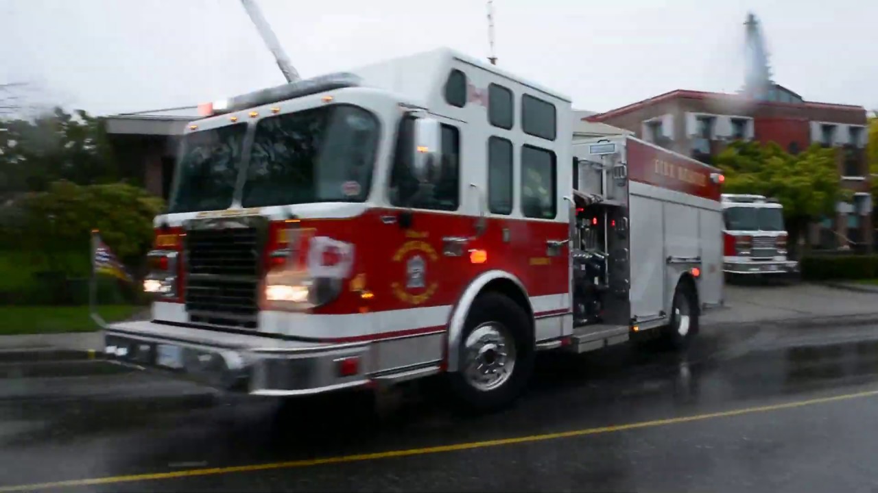 White Rock Fire Rescue Engine 1 Responding - YouTube
