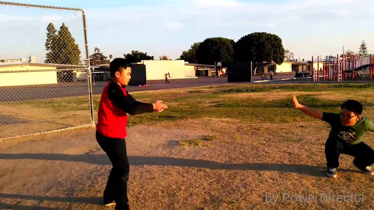 How people fight sped up - YouTube