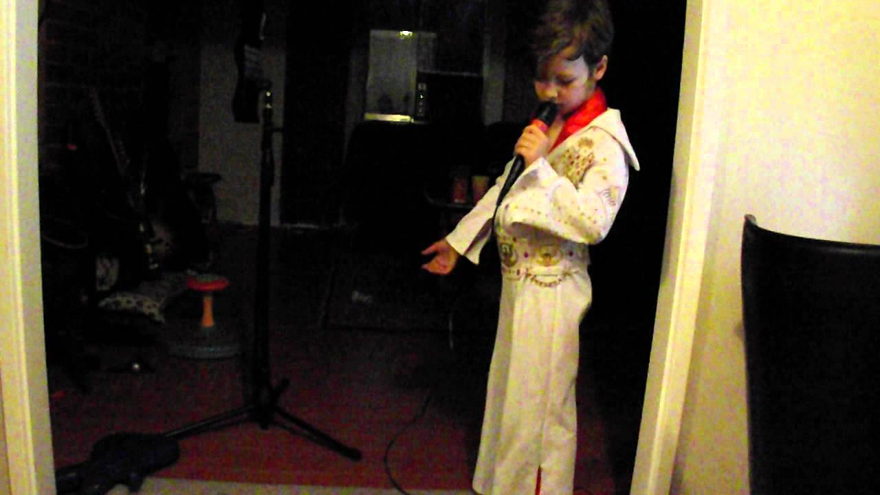 7 Yr old Elvis Impersonator - Riley - Singing American Trilogy - YouTube