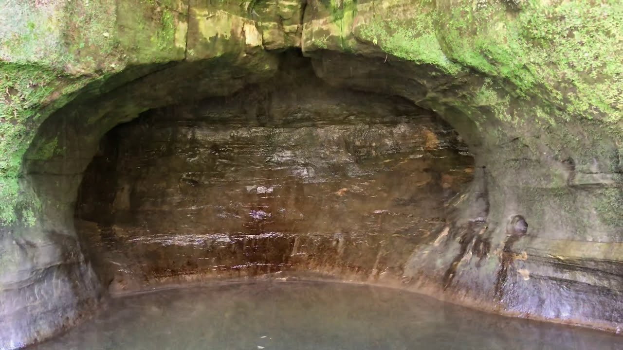 Paddling Through the Fall Colors on the Kickapoo River in Ontario, WI ...