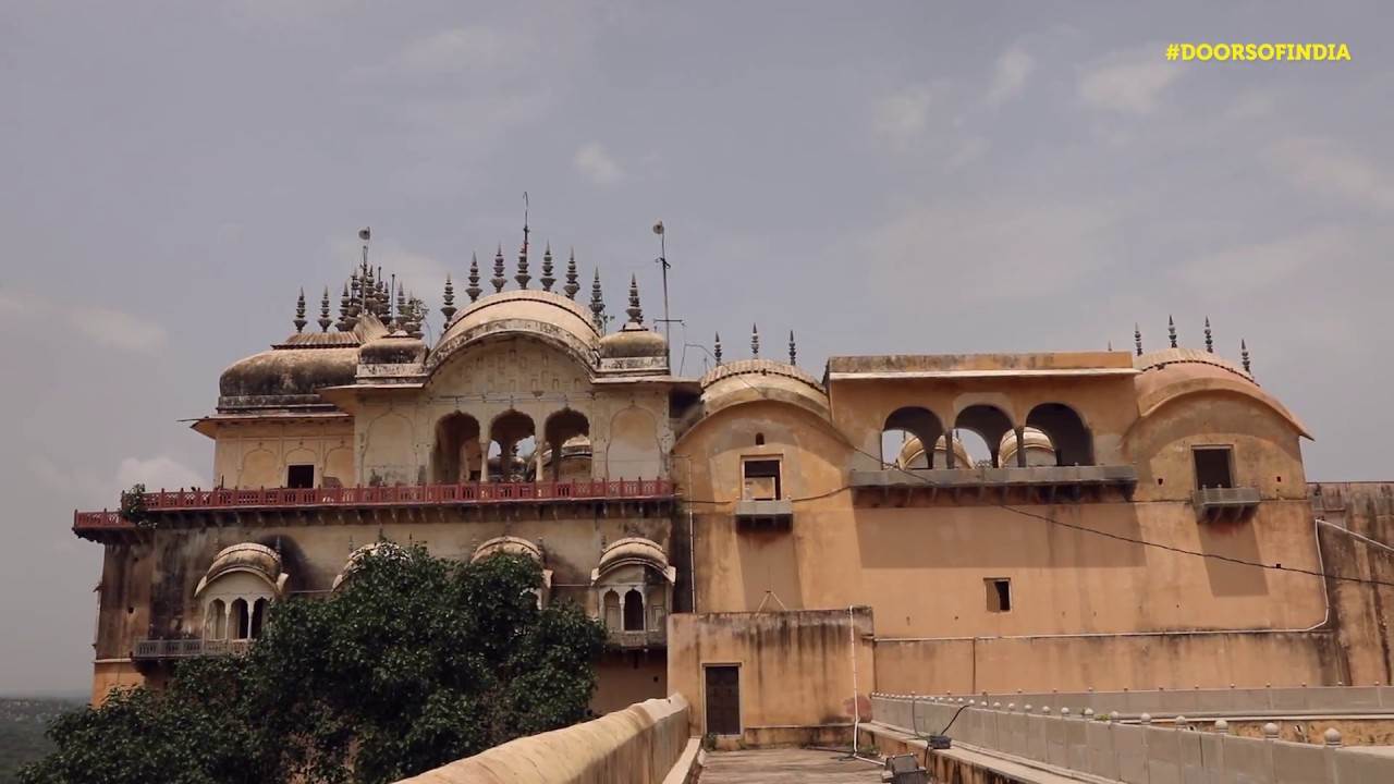The door guarding the impregnable Bala Quila (Alwar) - #DoorsOfIndia ...