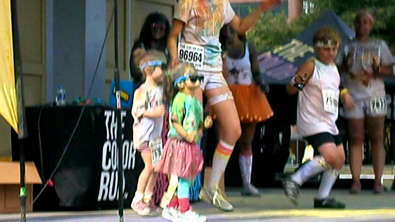 THE COLOR RUN IN GRAND RAPIDS MI. LITTLE STARS.. - YouTube