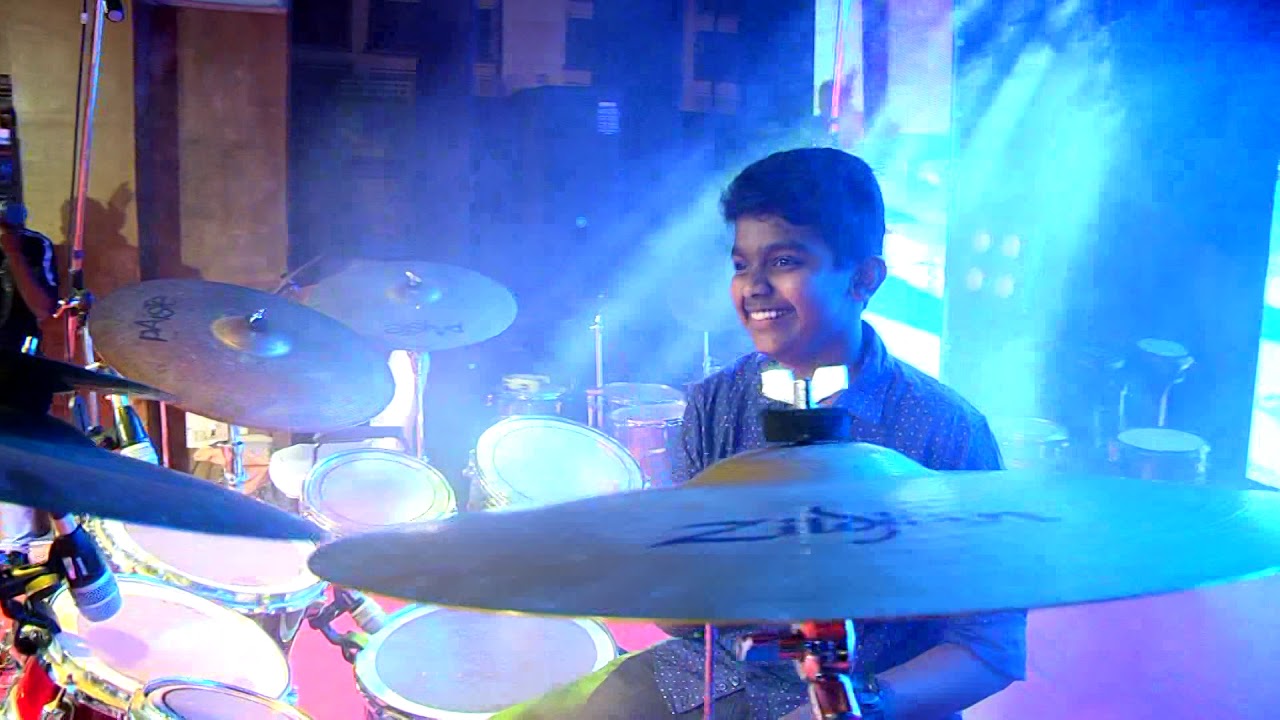 Melvin 2 PERFORMANCE - YouTube