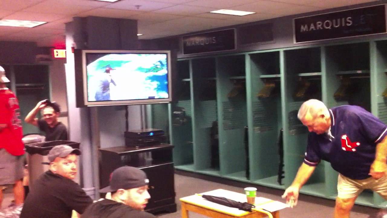 Red sox locker room at fenway park ! - YouTube