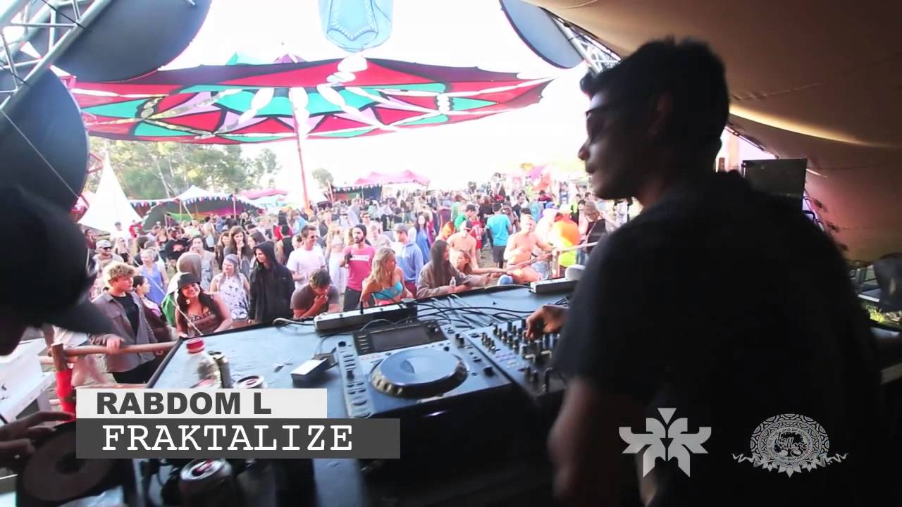 Strain (Replicant Records) @ The Village Oct 2014 - YouTube