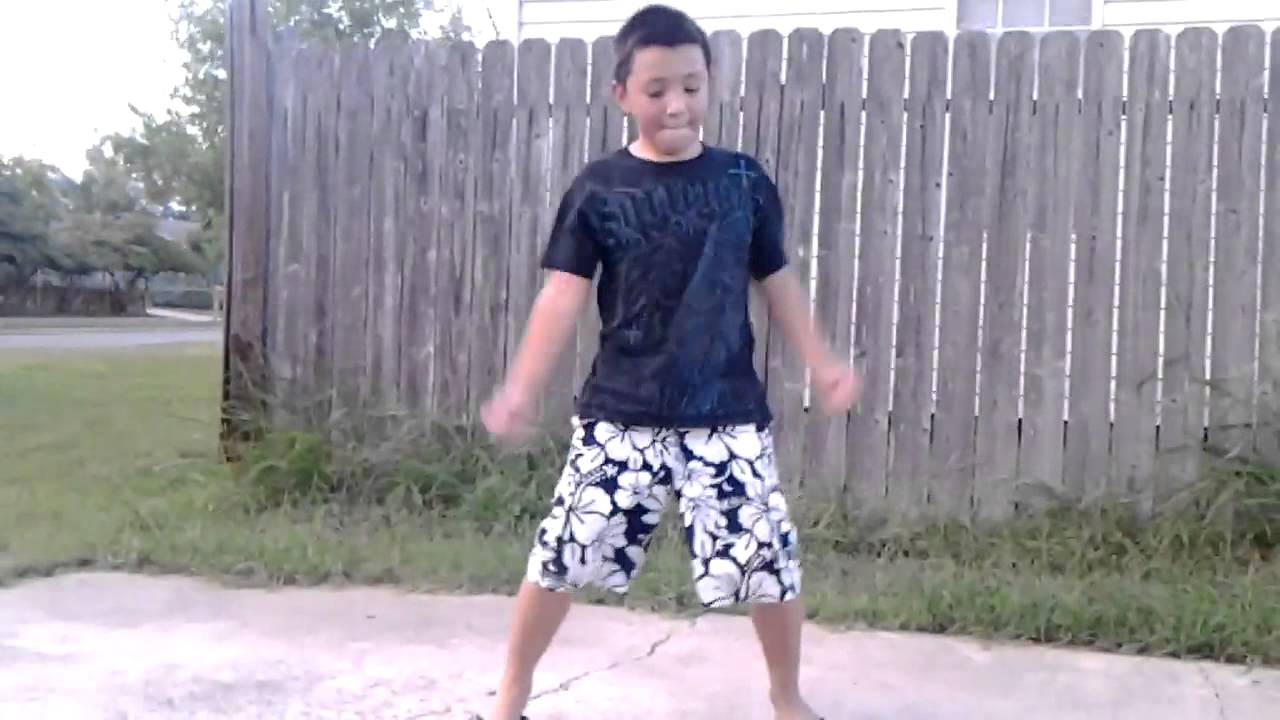 Sarah Valadez Harlemshake - YouTube