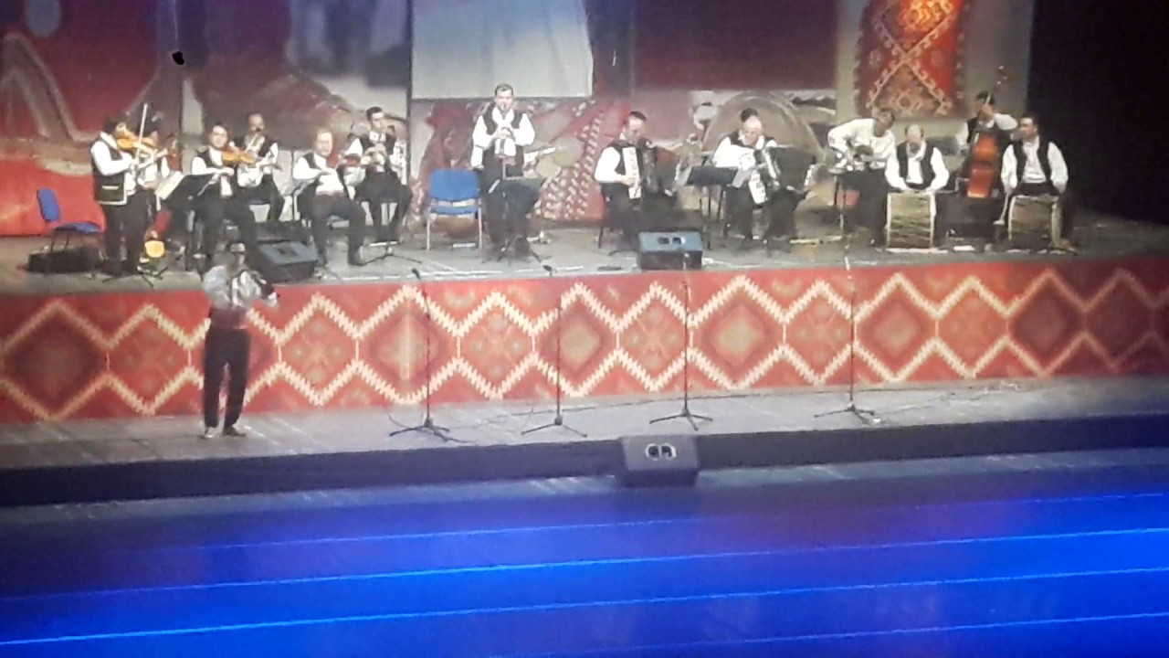 Dzeljo Destanovski i Orkestarot na N.U Tanec Sofkino oro - YouTube