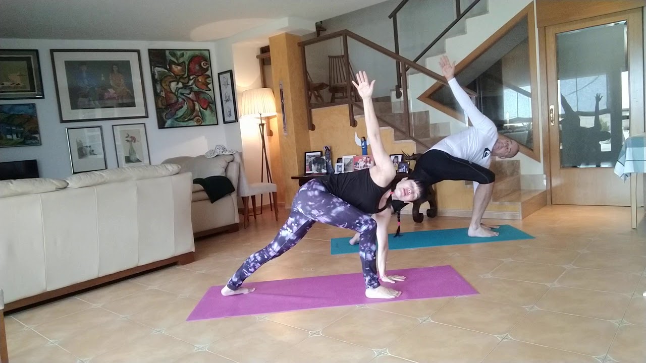 Yoga energizante - YouTube