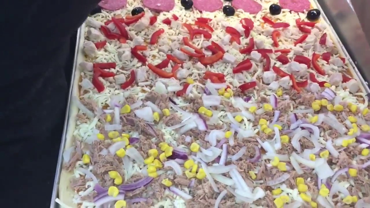 40 inch Pizza - YouTube