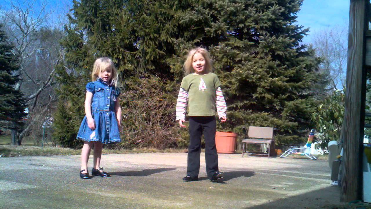 Olivia and emma tap dancing - YouTube