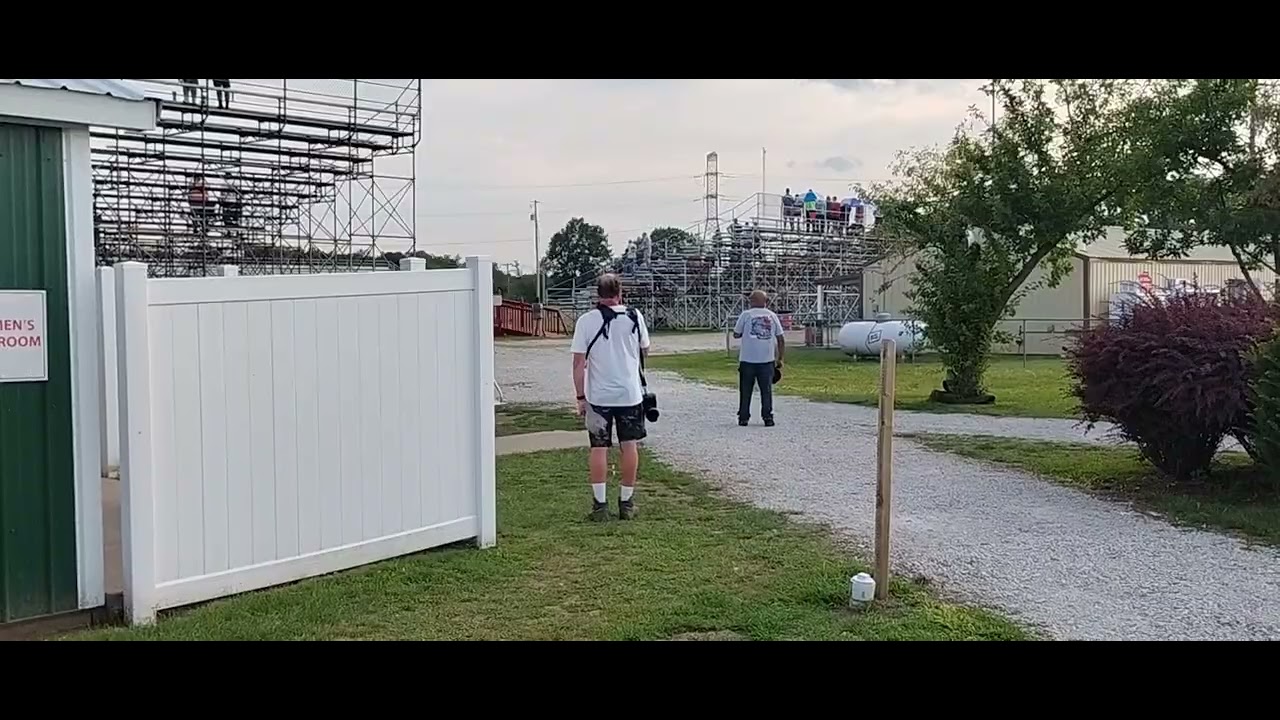 different version door wars. - YouTube