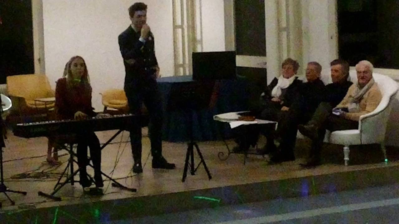 Giuseppe Volpe - Nel blu dipinto di blu " Volare" Sorrento 2015 - YouTube
