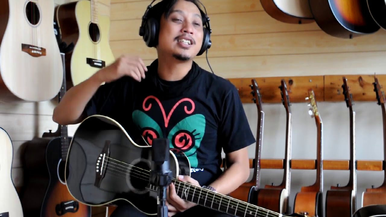 GITAR UNIK DAN ASIK! EKO GUITAR NXT SERIES BLACK GLOSS - YouTube
