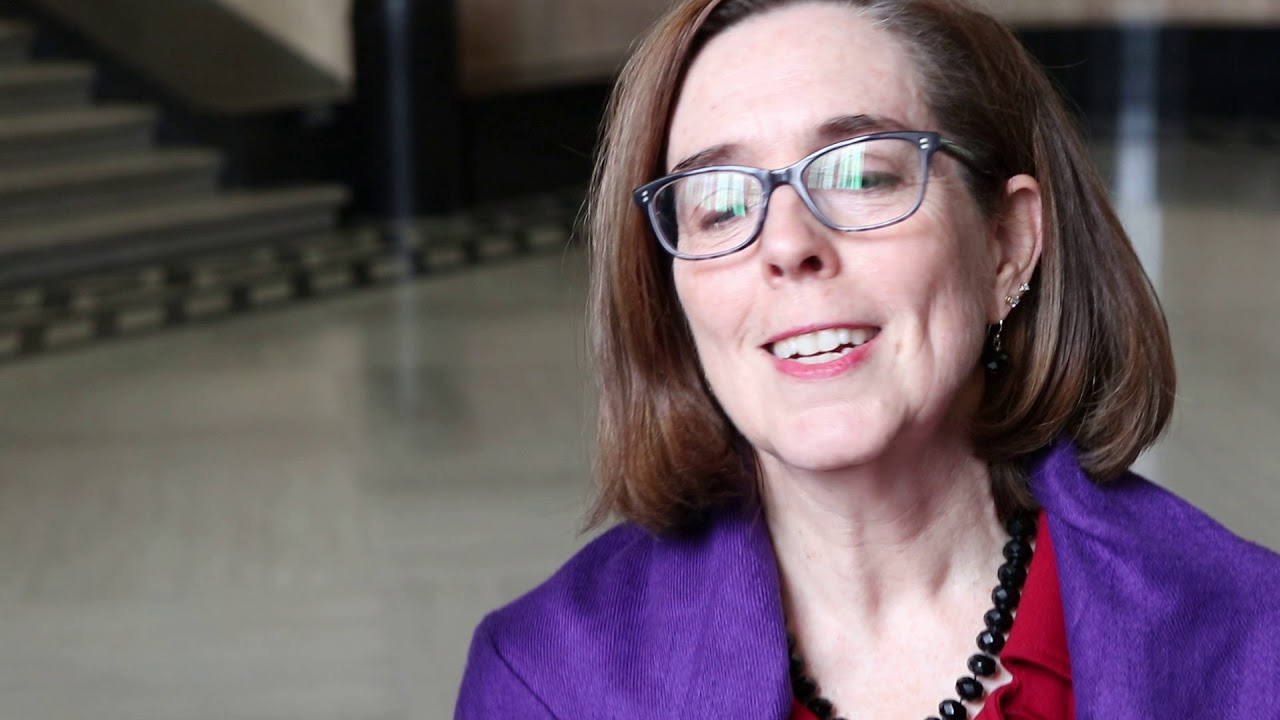 Gov. Kate Brown discusses special legislative session - YouTube