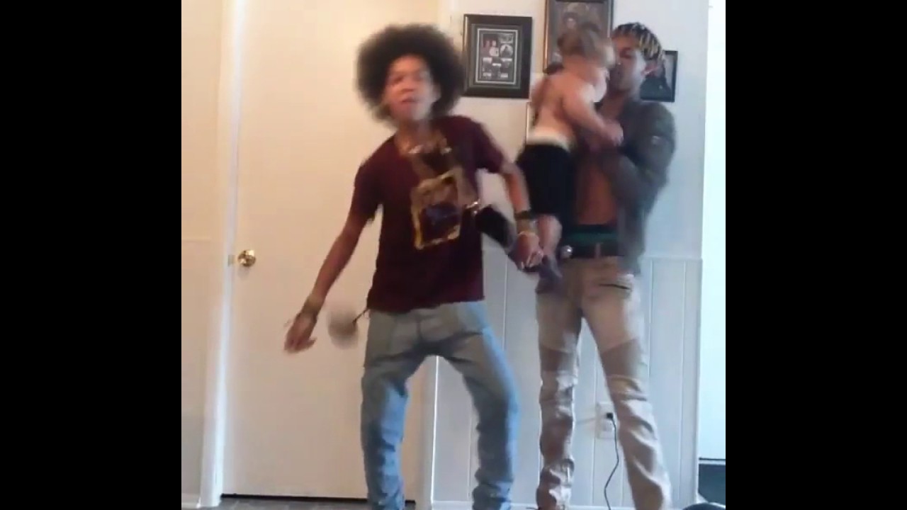 Ayo&teo- Dancing Without Mask 2017 - YouTube