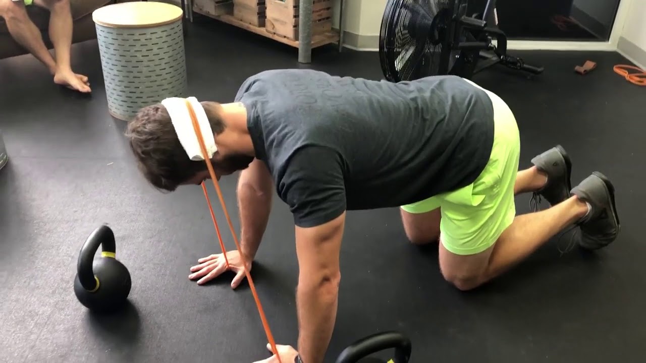 Banded Chin Tuck Charleston, SC | Made 2 Move - YouTube