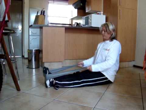 RSG Gadgets - Seated row met theraband - YouTube