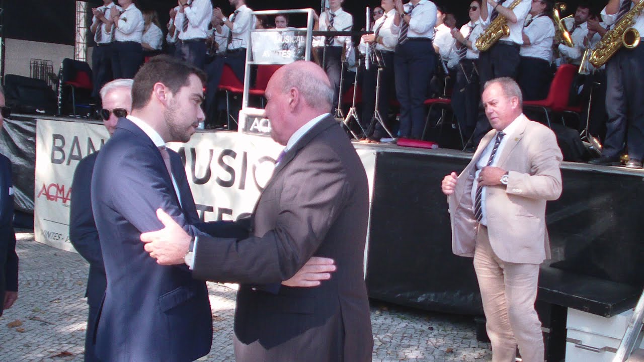 Banda de Musica de Riba de Ave (Maestro: Michael Moreira) Marcha ...