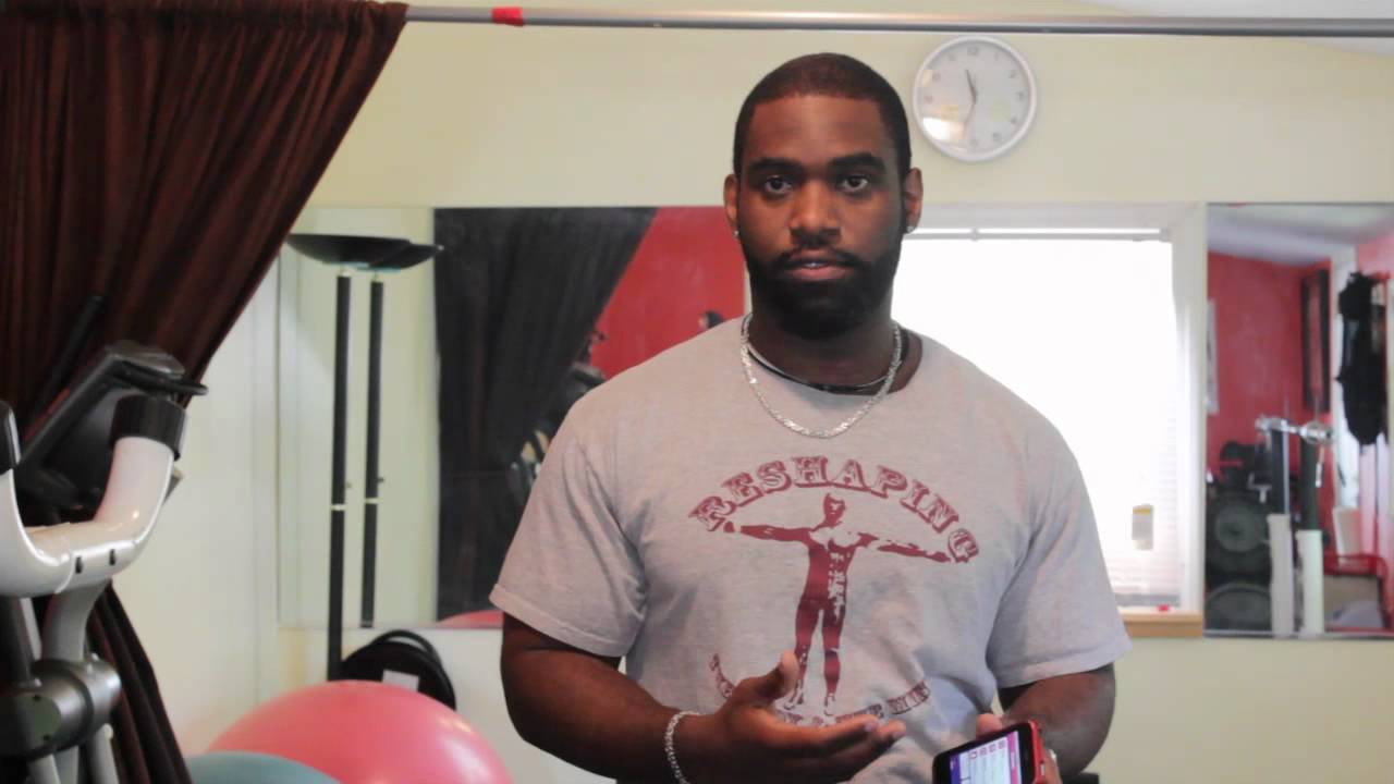 Tracking Jogging Distance With the iPhone : Running Tips - YouTube