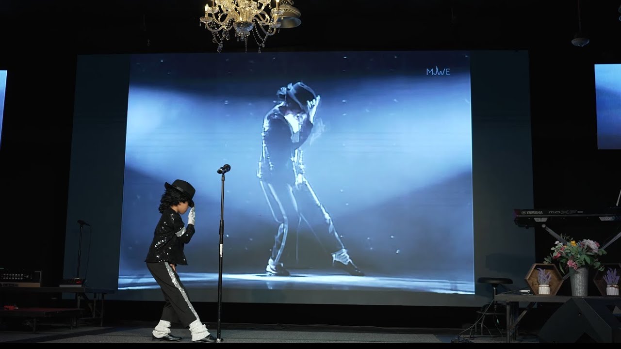MJ's Billie Jean - Judah's Very First Talent Show Performance - YouTube