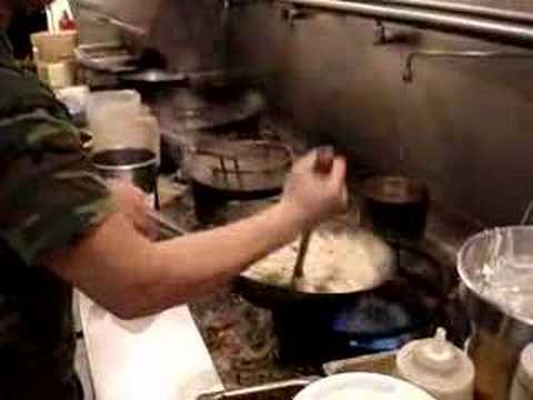 Crazy Hmong Fried Rice (Resturant style) - YouTube