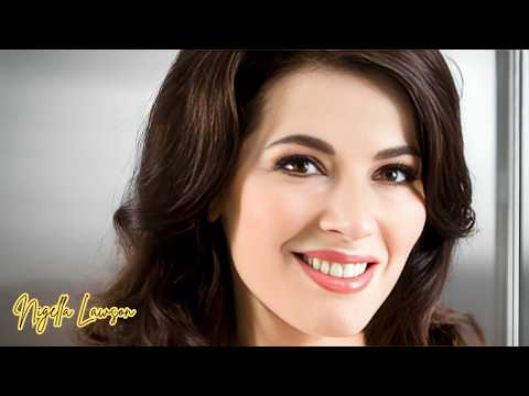 Nigella Lawson🔥 Stockings, Pantyhose, Tights, Bikini, Nylon, Lingerie, Bodysuit, Mini Skirt