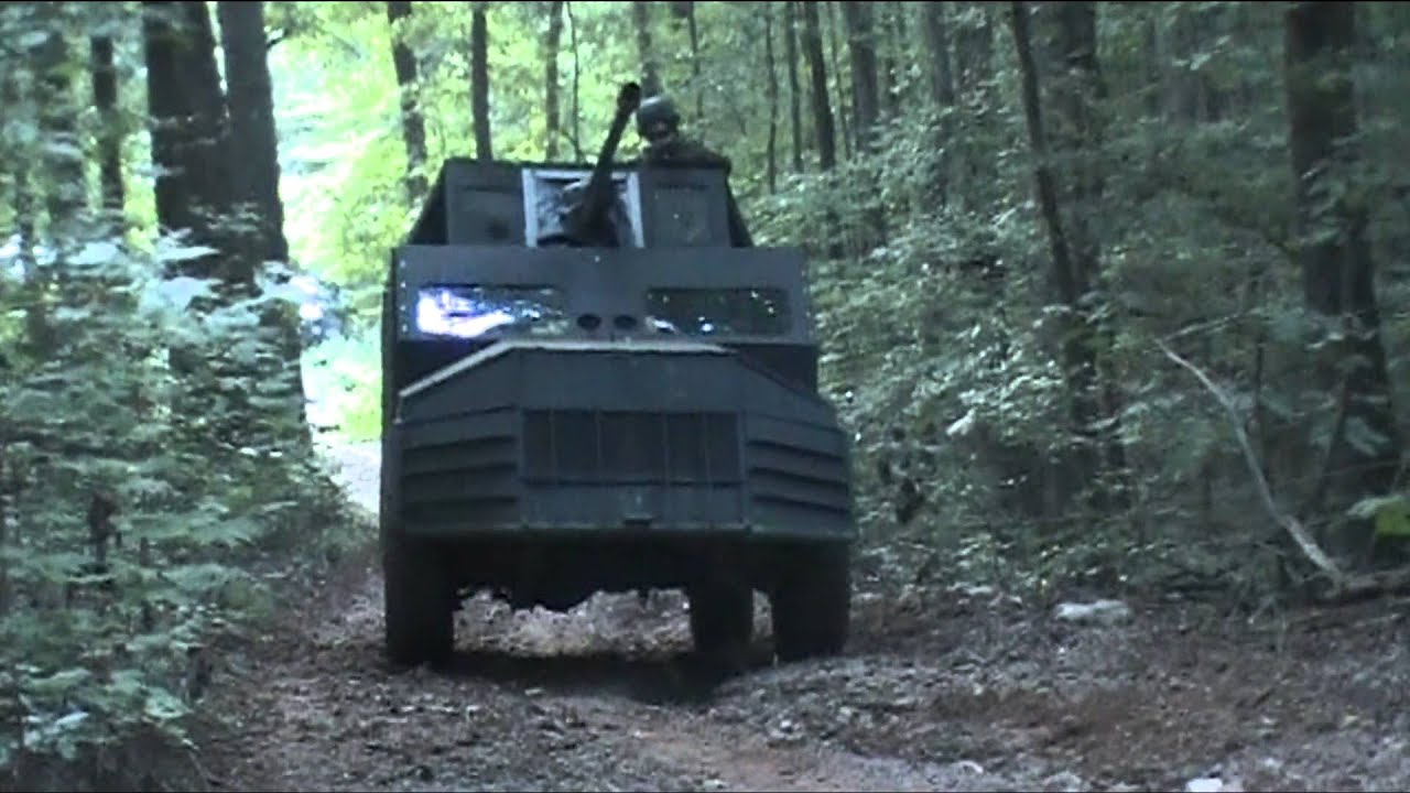 Black Poison Airsoft Tank - YouTube