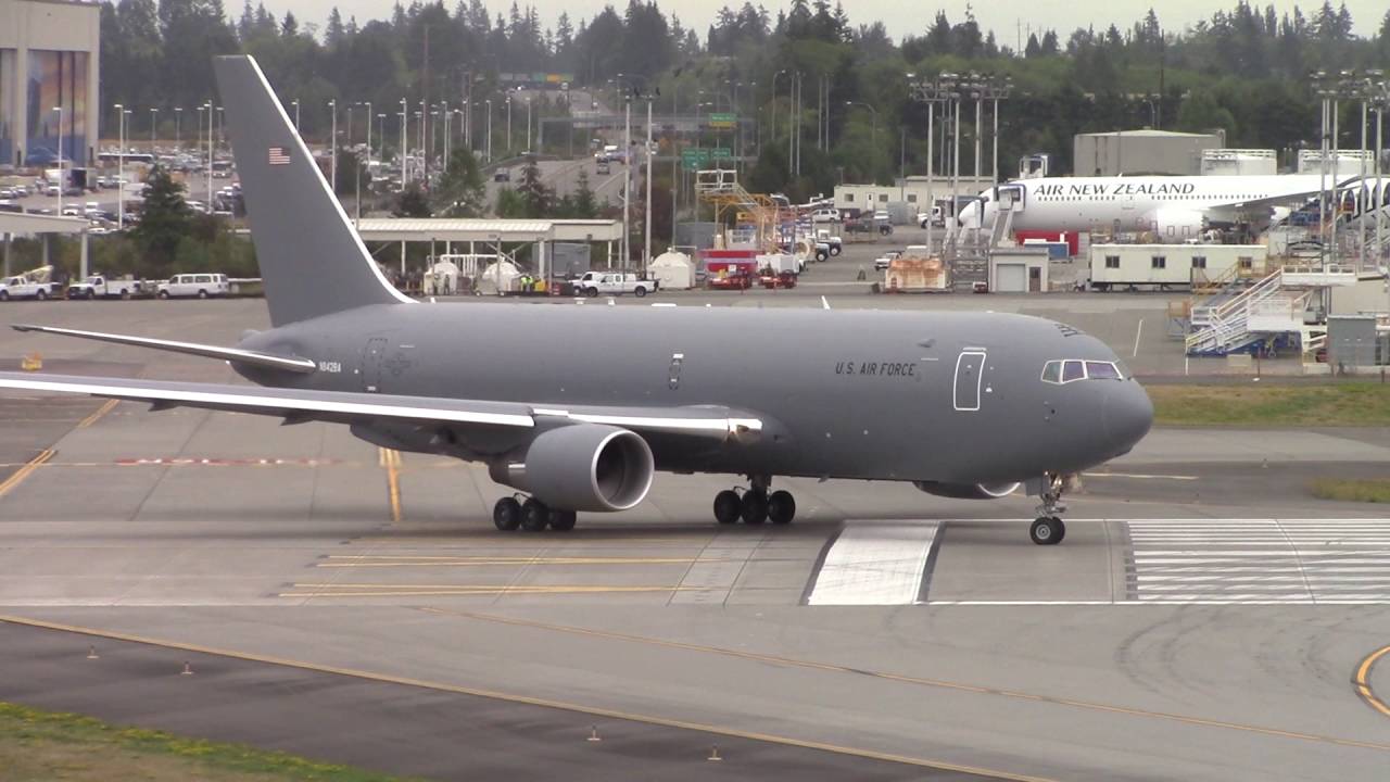 USAF Boeing KC-46A Pegasus takeoff RWY 16R @ Paine Field - August 3rd ...