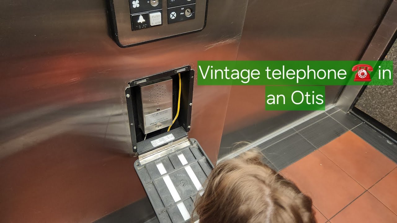 *Slow* Otis Series 1 with Vintage phone in DT Chattanooga Hilton Garden ...