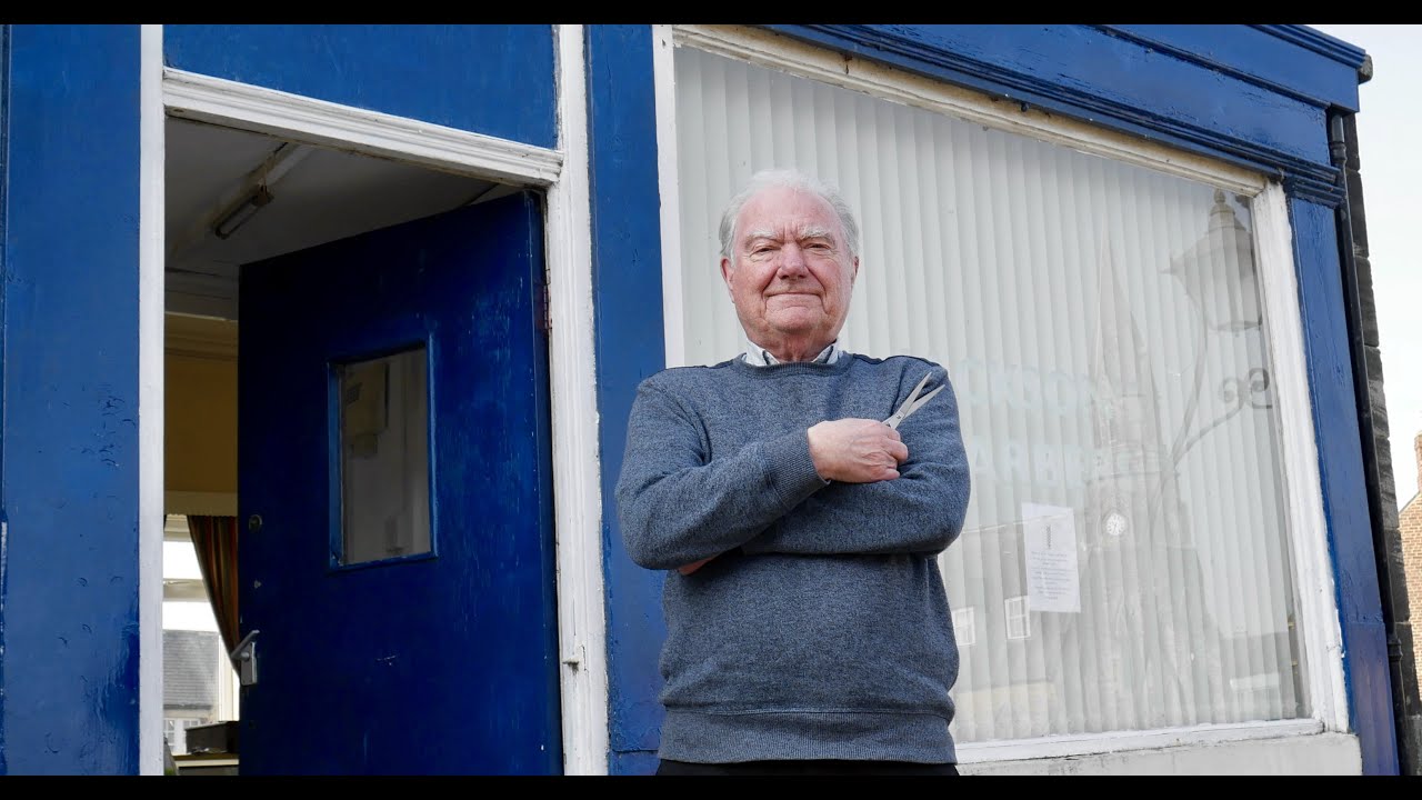 Morpeth barber retires after 62 years - YouTube