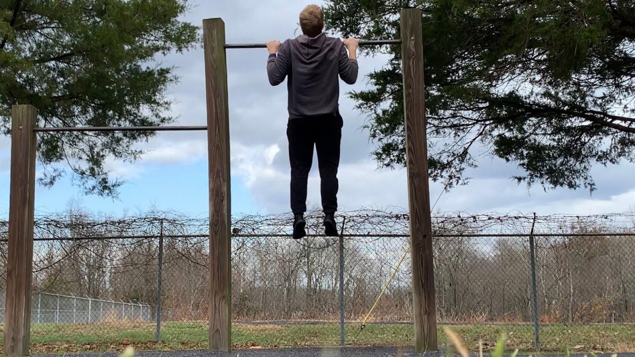 Monkey bars everyday Day 366: pull-ups and inverted rows - YouTube