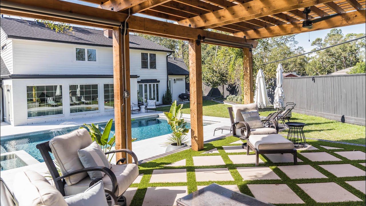 HOUSTON TX | Cedar Pergola with Pavers & Turf - YouTube