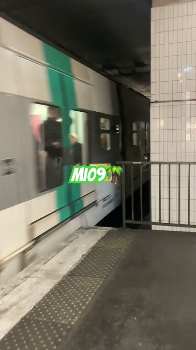 Croisement de MI09 + Des phares puissants. - YouTube