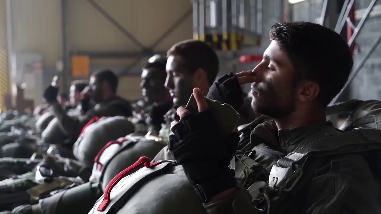🇮🇱Israeli Paratroopers Parachute Into Europe, First Time Since Hannah ...